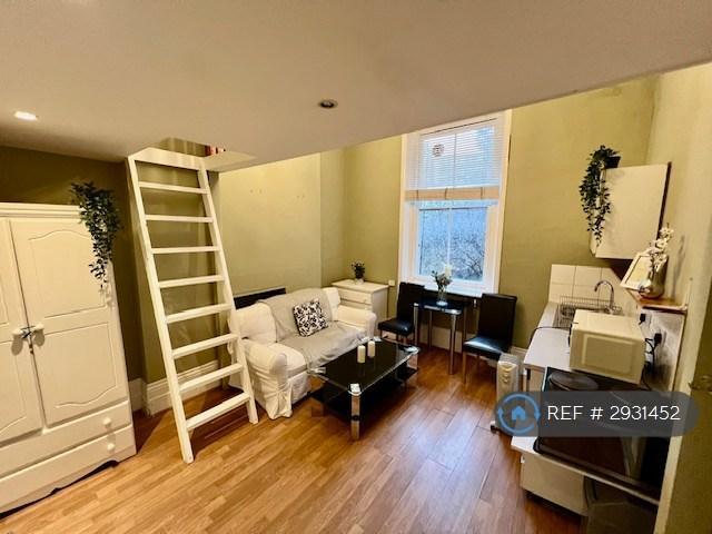 Colville Terrace, London, W11 Studio to rent £1,150 pcm £265 pw