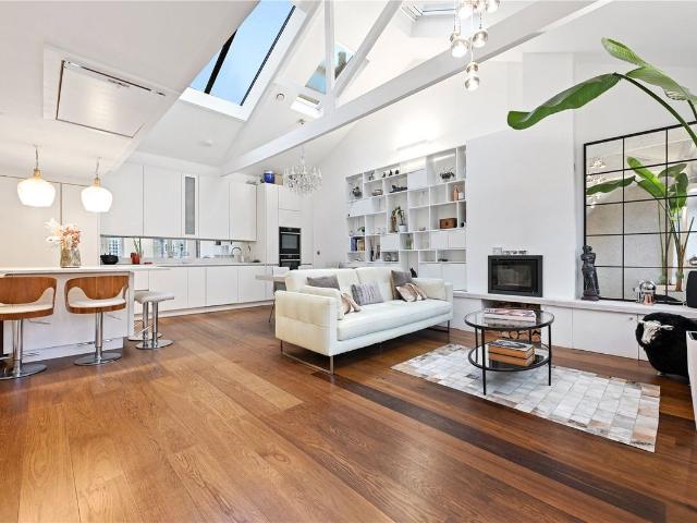 Colville Mews, London W11, 3 bed detached house to rent, £8,342 pcm | PrimeLocation