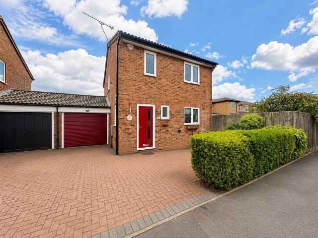 Colwell Rise, Luton, Bedfordshire LU2, 3 bed link detached house to rent, £1,750 pcm | PrimeLocation
