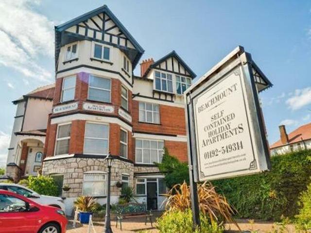 Colwyn Avenue, Rhos On Sea, 8 Bedroom Guest