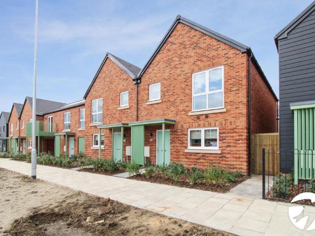 Colyer Drive, Alkerden, Ebbsfleet. 3 bed end of terrace house to rent £2,325 pcm £537 pw