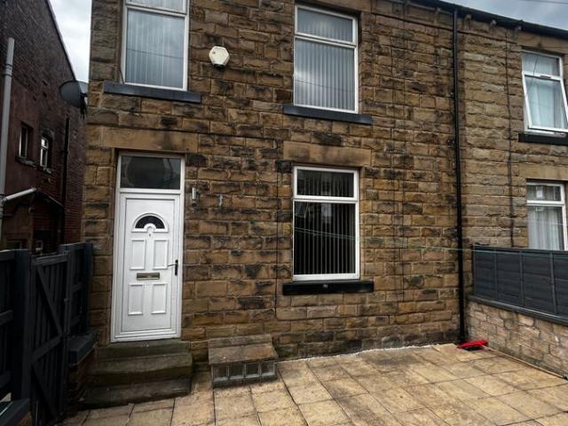Colbeck Avenue, Batley WF17, 2 bed end terrace house to rent, £750 pcm | PrimeLocation
