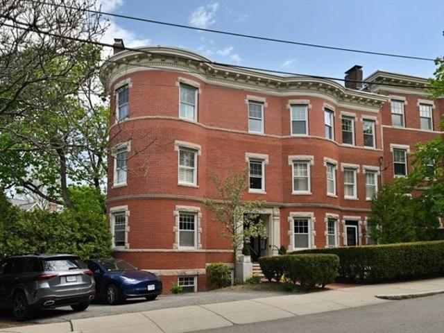 Colbourne Cres Unit,brookline, Condo For Sale
