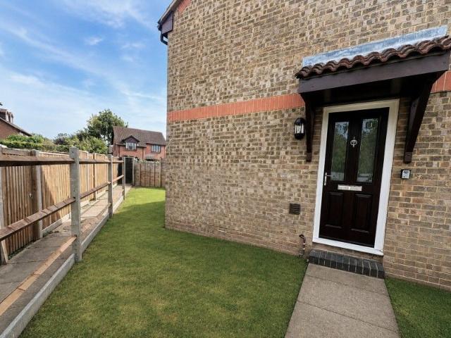 Colburn Crescent, Guildford, Surrey, GU4