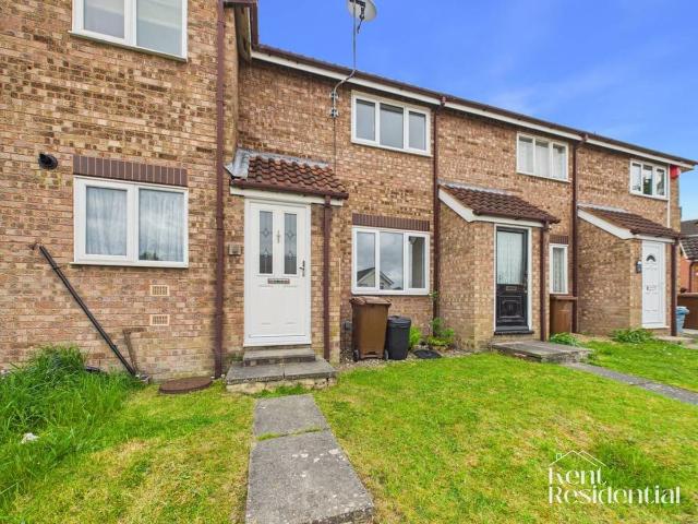 Colchester Close, Chatham ME5, 1 bed terraced house to rent, £1,075 pcm | PrimeLocation