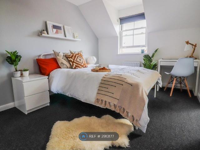 Colchester, Colchester CO2, Room to rent, £725 pcm | PrimeLocation