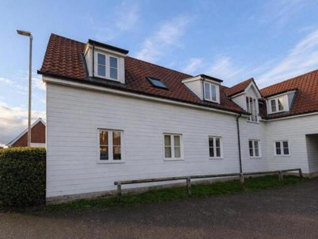 Colchester Road, Essex, 1 Bedroom Apartment