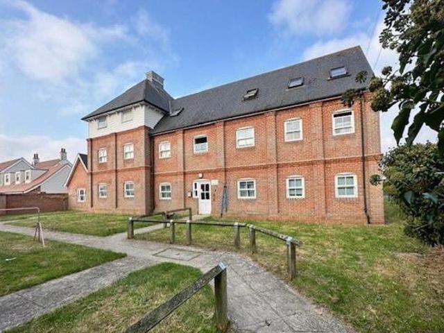 Colchester Road, Wivenhoe, 2 Bedroom Flat