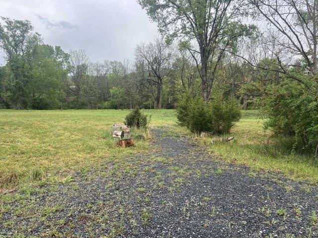 Cold Springs Rd, Raphine, VA 24472