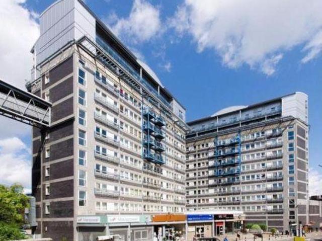 Colderwood Street, SE18 2 bed flat to rent £1,850 pcm £427 pw