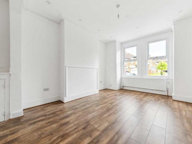 Coldershaw Road, London, W13 5 bed house to rent £4,100 pcm £946 pw