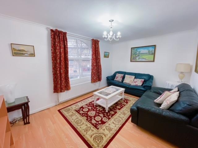 Coldershaw Road, London W13 2 bed flat to rent £1,950 pcm £450 pw