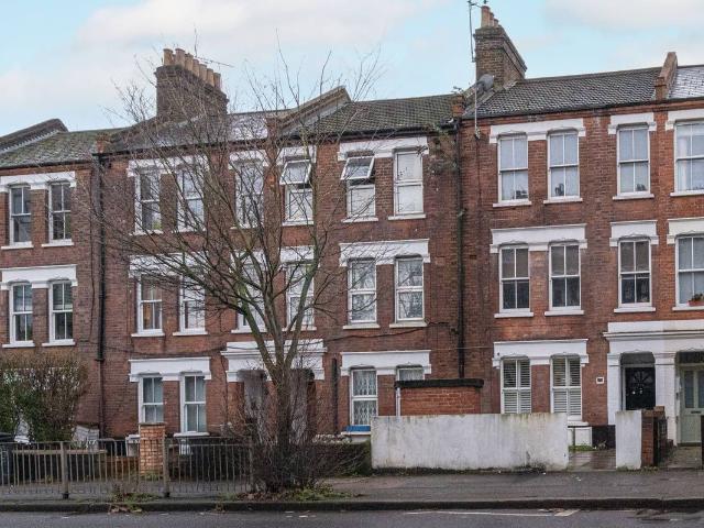Coldharbour Lane, Camberwell, London SE5, 1 bed flat to rent, £2,200 pcm | PrimeLocation