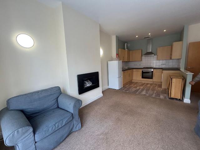 Coldharbour Road, Bristol BS6, 3 bed flat to rent, £1,800 pcm | PrimeLocation