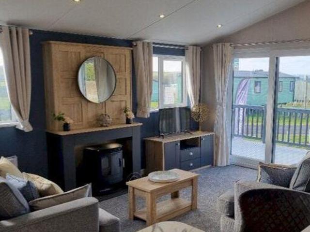 Coldstream Holiday Park, Kelso Rd, 2 Bedroom Lodge