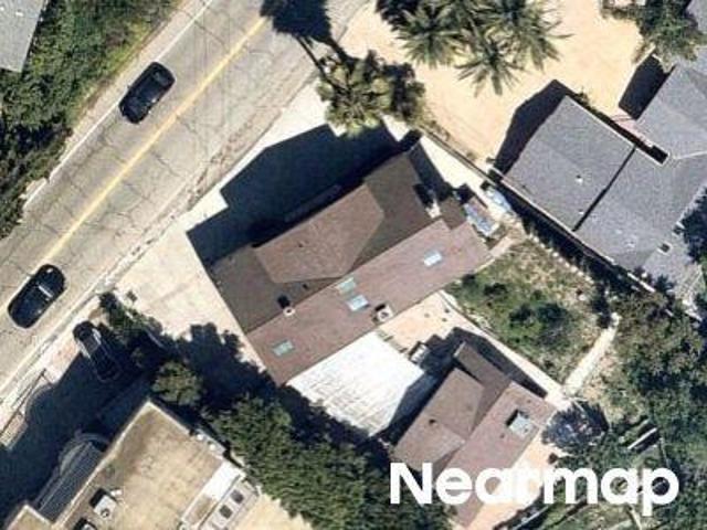 Coldwater Canyon Ave