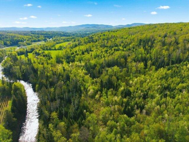 Colebrook NH 03576 102728563