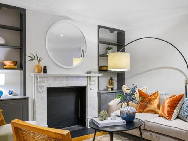 Coleherne Court, The Little Boltons, 3 Bedroom Flat