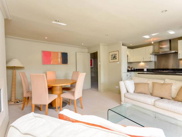 Coleherne Road, Chelsea, London SW10, 1 bed flat to rent, £2,817 pcm | PrimeLocation