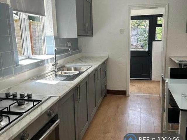 Coleman Road, London, SE5 5 bed terraced house to rent £4,875 pcm £1,125 pw