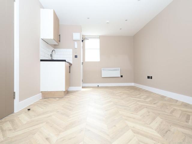 Colenso Road, London E5, Studio to rent, £1,050 pcm | PrimeLocation
