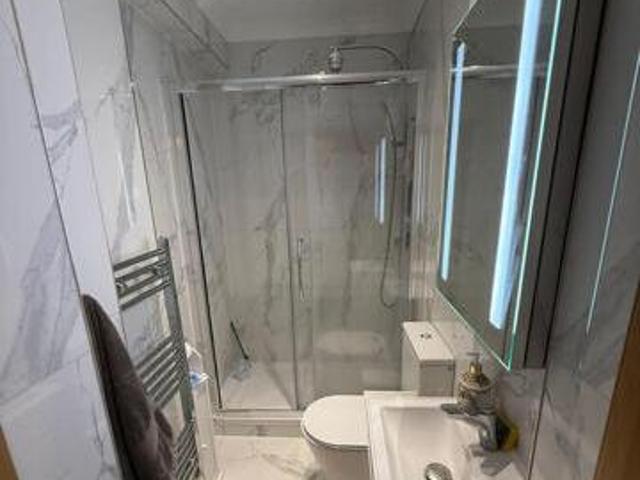 Coles Green Road, London, 1 Bedroom Flat