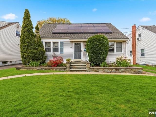 Coles St, Maywood, Home For Sale