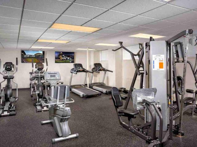 Colesville Towers Apartments 2 Bedroom Apartment for Rent at 8811 Colesville Rd, Silver Spring, MD 20910