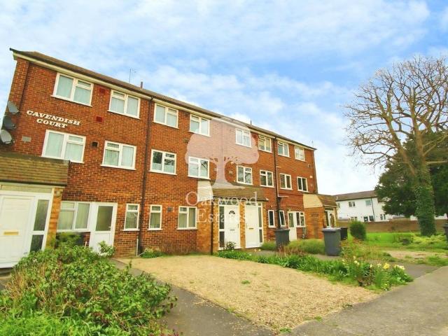Coleridge Crescent, Colnbrook SL3 2 bed maisonette to rent £1,450 pcm £335 pw