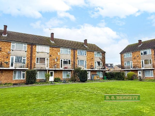 Coleridge Crescent, Slough SL3, 2 bed maisonette to rent, £1,600 pcm | PrimeLocation