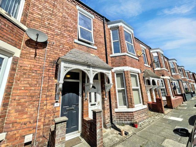 Coleridge Avenue, South Shields NE33, 3 bed flat to rent, £750 pcm | PrimeLocation