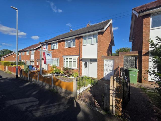 Coleridge Drive, Stafford, ST17 9SX 3 bed semi detached house to rent £1,095 pcm £253 pw