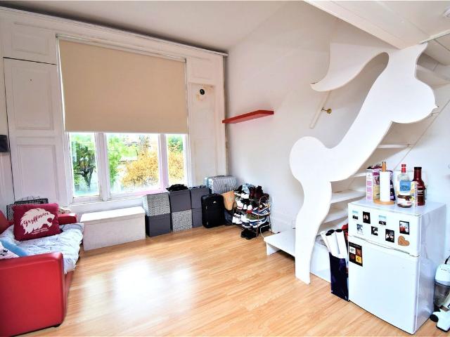 Coleridge Road, Finsbury Park, London N4, Room to rent, £1,195 pcm | PrimeLocation
