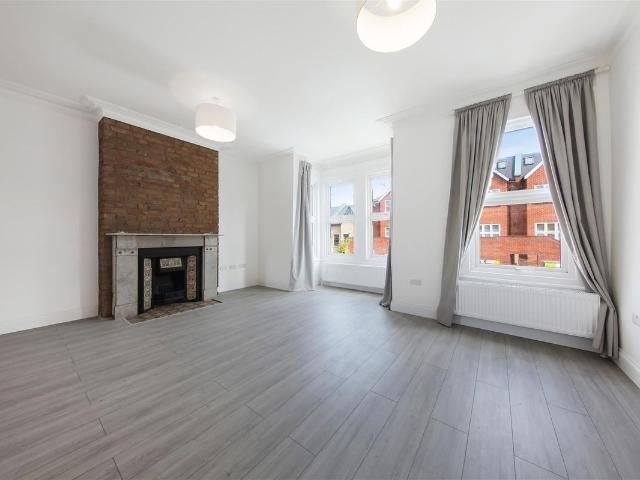 Coleridge Road, London N8, 3 bed flat to rent, £3,200 pcm | PrimeLocation