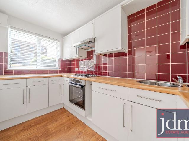 Coleridge Way, Orpington BR6, 2 bed flat to rent, £1,600 pcm | PrimeLocation