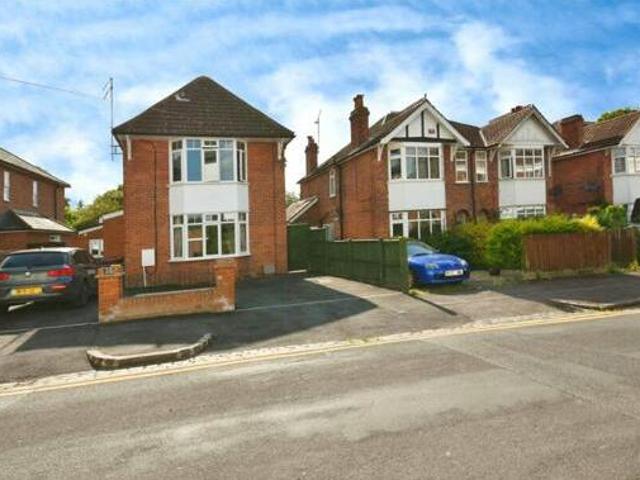 Coley Hill, Reading, 2 Bedroom Detached