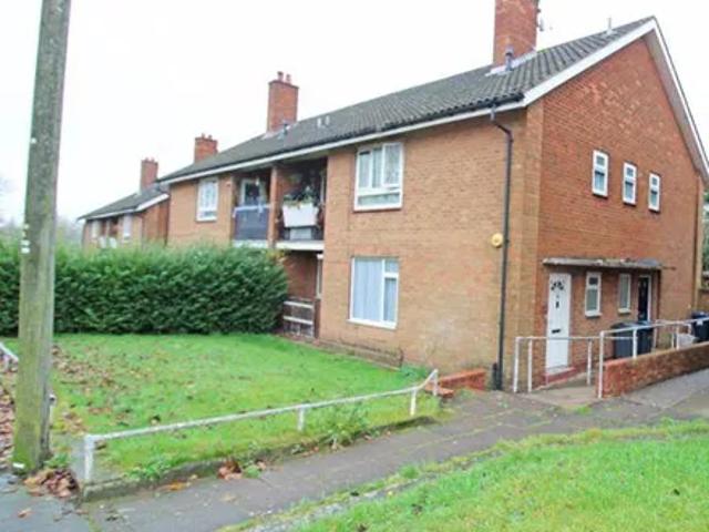 Coleys Lane, Turves Green, B31 4AF, United Kingdom | 3 bed apartment for rent #136166791 | Rentberry