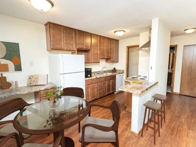 Colfax Manor 1 Bedroom Apartment for Rent at 3401 Colfax Ave S, Minneapolis, MN 55408 CARAG