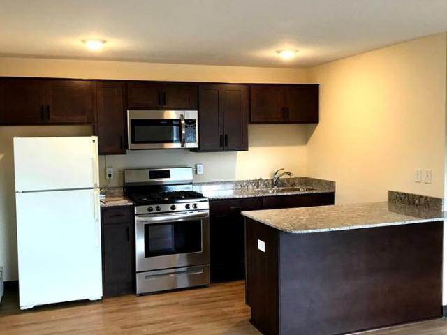 COLFAX VILLAS 2 Bedroom Apartment for Rent at 3611 3611 & 3619 Colfax Ave S, Minneapolis, MN 55409 Kingfield