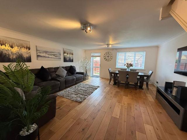 Colgate Place, Enfield EN3, 3 bed end terrace house to rent, £2,400 pcm | PrimeLocation