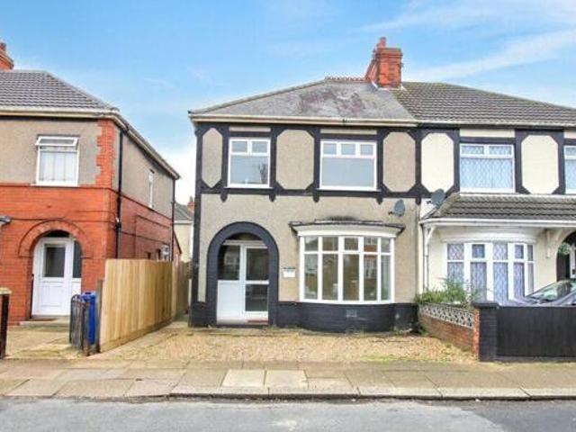 Colin Avenue, Grimsby, 3 Bedroom Semi detached