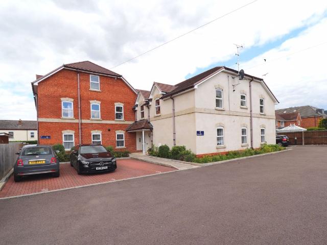 Colin Road, Barnwood GL4, 1 bed property to rent, £950 pcm | PrimeLocation