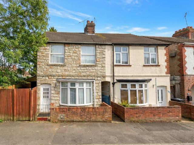 Colin Road, Luton LU2, 3 bed semi detached house to rent, £1,599 pcm | PrimeLocation