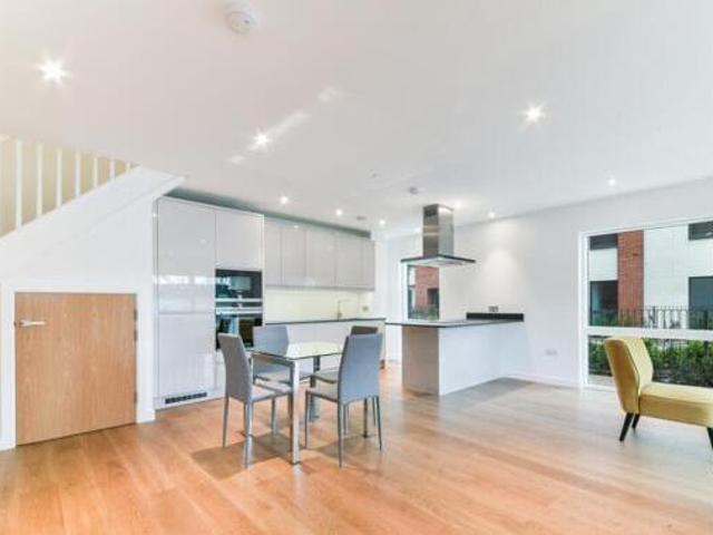 Colindale Gardens, Thonrey Close, Colindale, 2 Bedroom Flat