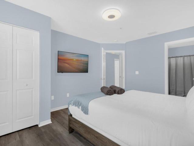 Coliving Home Near Downtown Kissimmee w Clubhouse