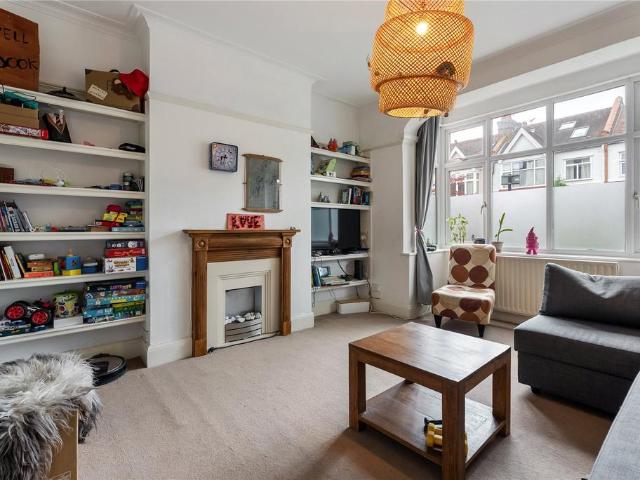 Collamore Avenue, London SW18 3 bed terraced house to rent £3,500 pcm £808 pw
