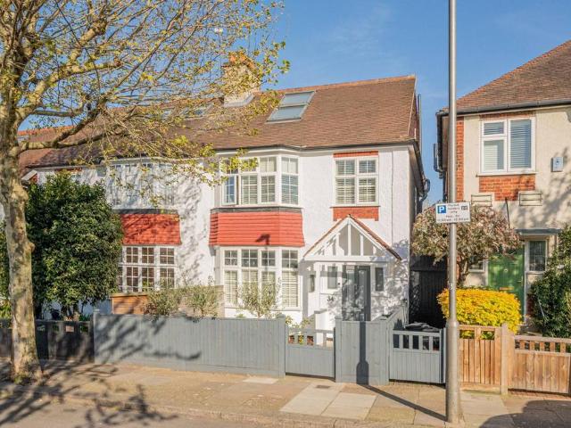 Collamore Avenue, Wandsworth Common. 4 bed semi detached house to rent £5,500 pcm £1,269 pw