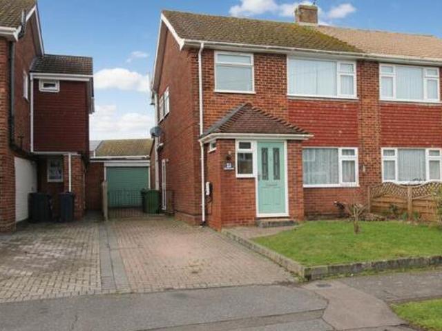 Collard Road, Willesborough, 3 Bedroom Semi detached