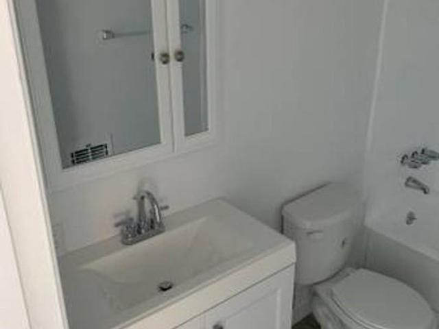 College Manor Apartments 2 Bedroom Apartment for Rent at 2351 Warwick Ave, Los Angeles, CA 90032 LA 32