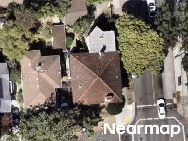 College Ave Apt 1